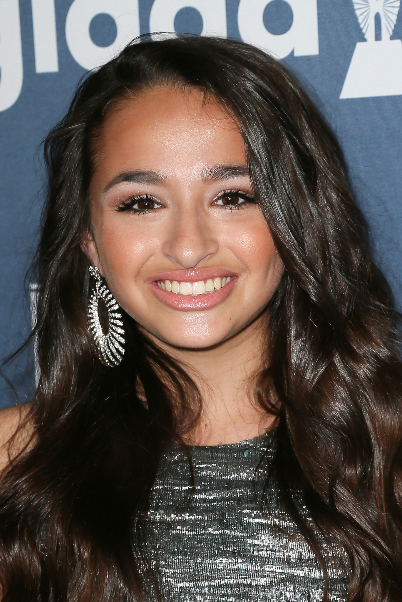 Jazz Jennings: Voice for transgender Rights and Visibility - 夏恩英語親子部落格